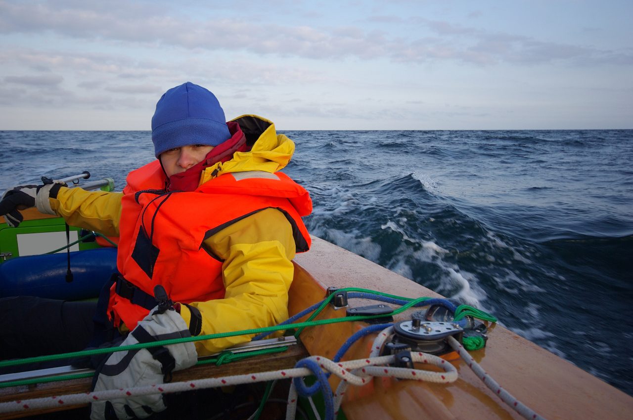 kayakingnation Top 8 Life Jackets for Kayak Fishing