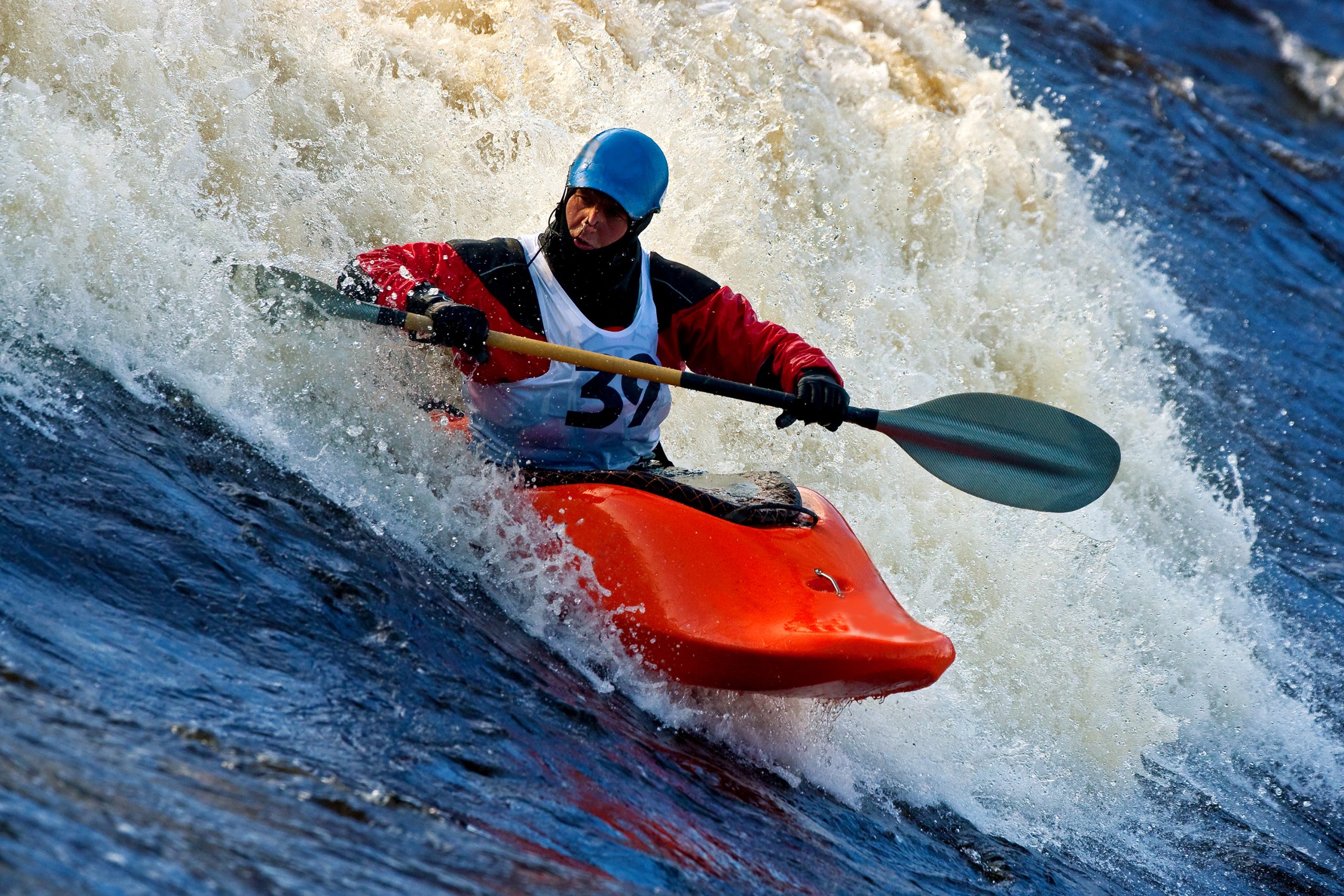 How to Perform a Kayak Roll - kayakingnation